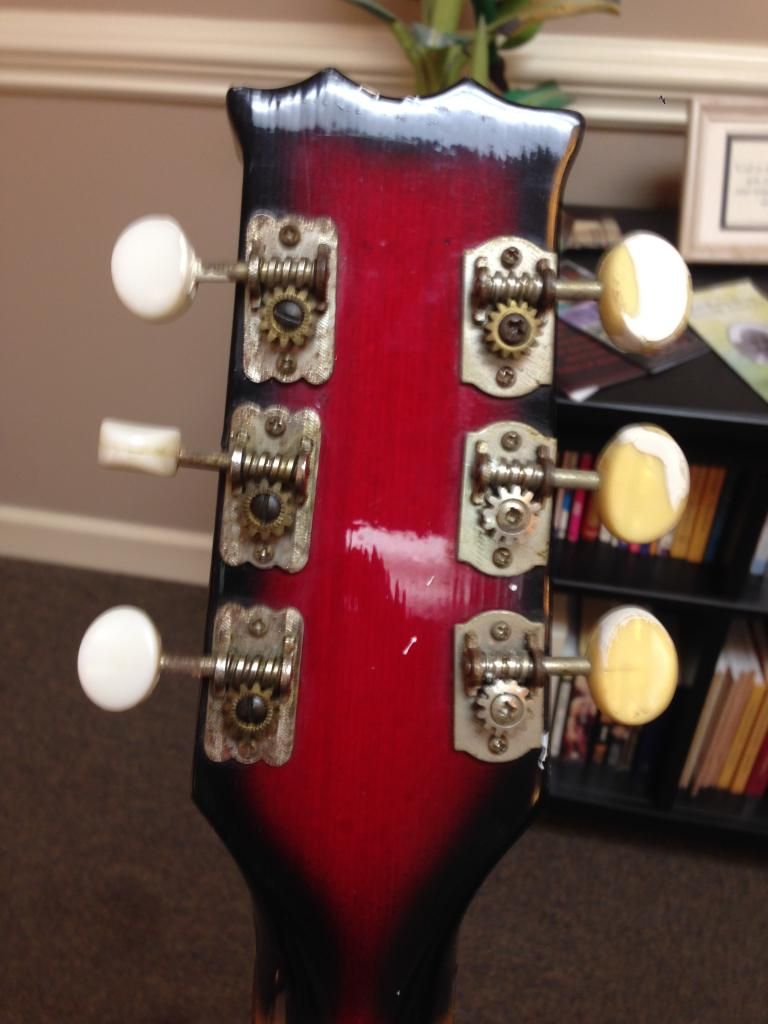 Help to identify this guitar? - OffsetGuitars.com