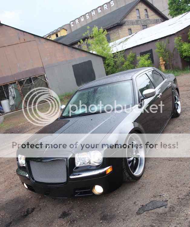 PICS: My 300C, Now Laying Frame | Chrysler 300C & SRT8 Forums