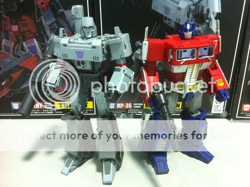 Masterpiece Megatron V2.0 has arrived... and he is GLORIOUS | Page 448 ...